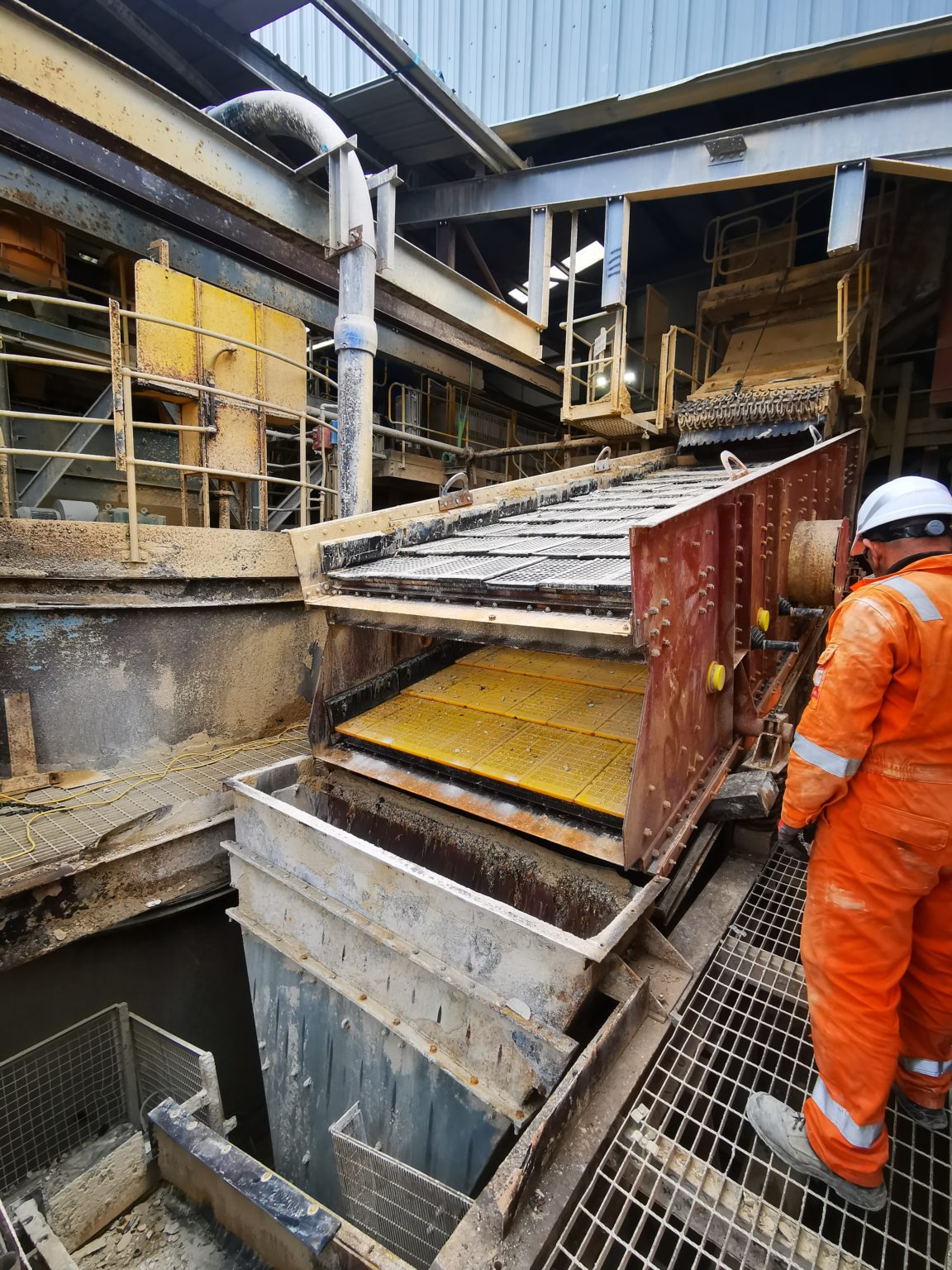 Two Deck Washing Screen for Lhoist - Finedoor